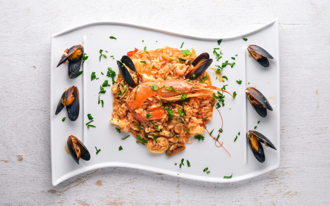Seafood risotto with semi-dried tomatoes – Bio Garden